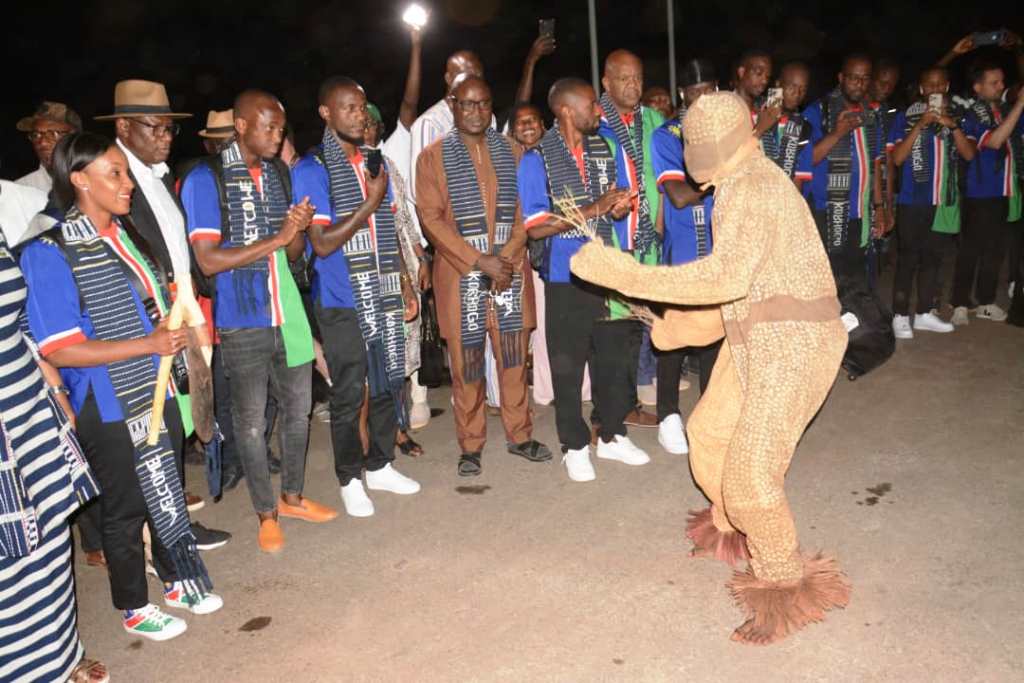 Côte d’Ivoire-AIP/ CAN 2023: l’équipe namibienne accueillie dans une liesse populaire à Korhogo ...
