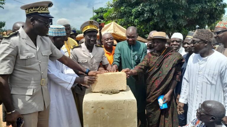 Côte d’Ivoire – AIP / La première pierre de la clôture de la grande ...
