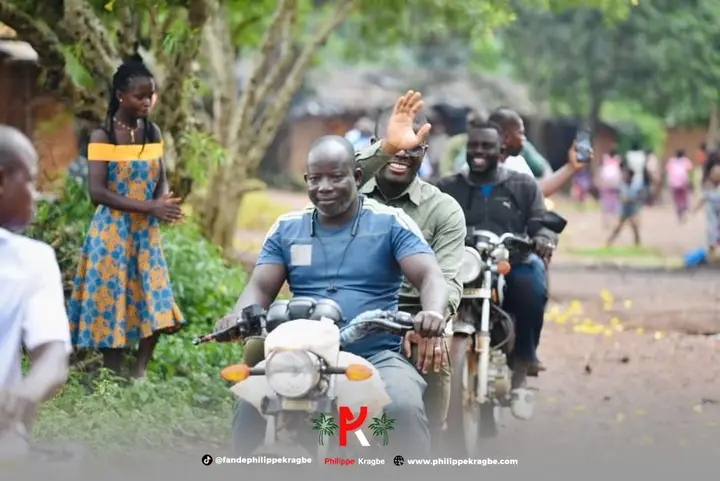 Côte d’Ivoire–AIP / Législatives 2025 : un candidat s’immerge dans le ...