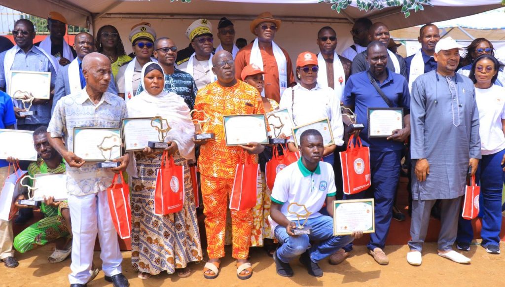 Côte d’Ivoire-AIP/ Le CNTSCI incite les populations des Grands ponts à ...