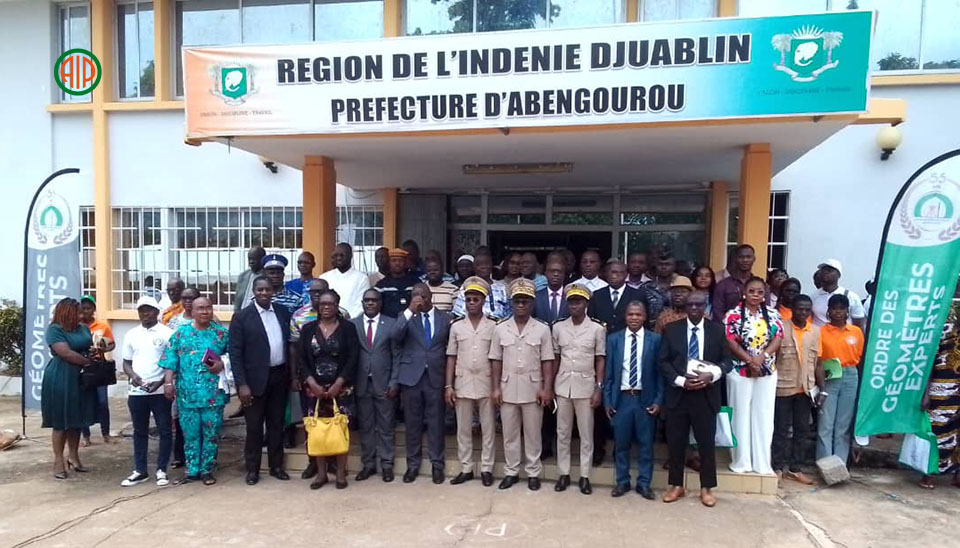 Côte d’Ivoire-AIP/ L’Ordre des géomètres experts déploie sa “clinique du foncier” à Abengourou ...