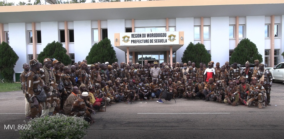 Côte d’Ivoire-AIP/ Élections 2025 : le préfet du Worodougou appelle les dozos à la neutralité et ...