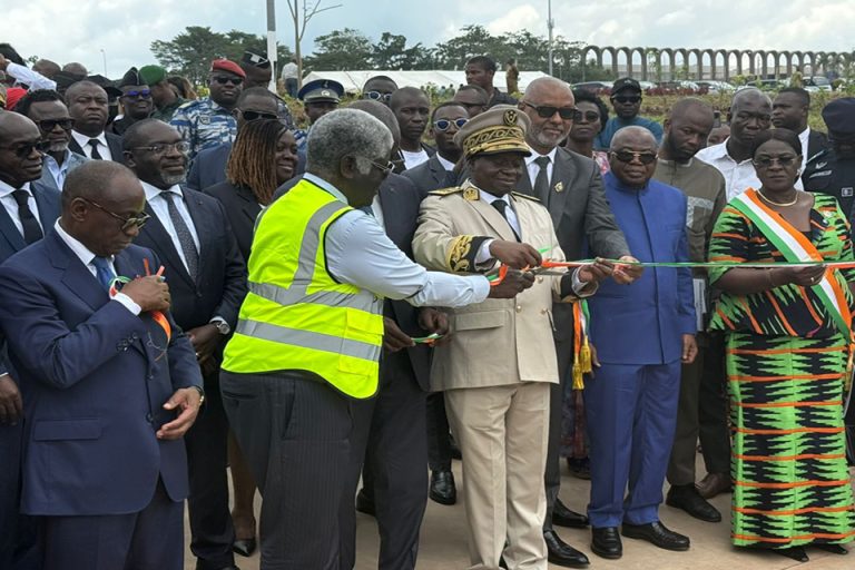 Côte d’Ivoire-AIP/ Le Premier ministre Beugré Mambé inaugure le lycée ...