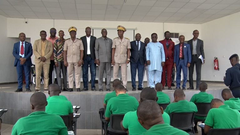 Côte d’Ivoire-AIP / Examen de fin d’année à l’INFAS : le préfet Légré ...