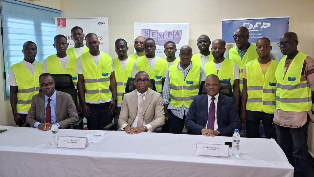 Côte d’Ivoire-AIP/ Lancement de la formation de 250 dockers à Abidjan ...