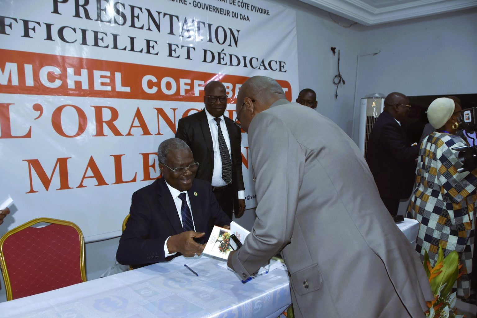 Côte d’Ivoire-AIP / Littérature : Michel Coffi Benoît interroge les ...