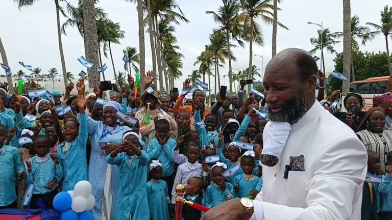 AIP/ Arrivée du prophète David Owuor en Côte d’Ivoire en prélude au ...